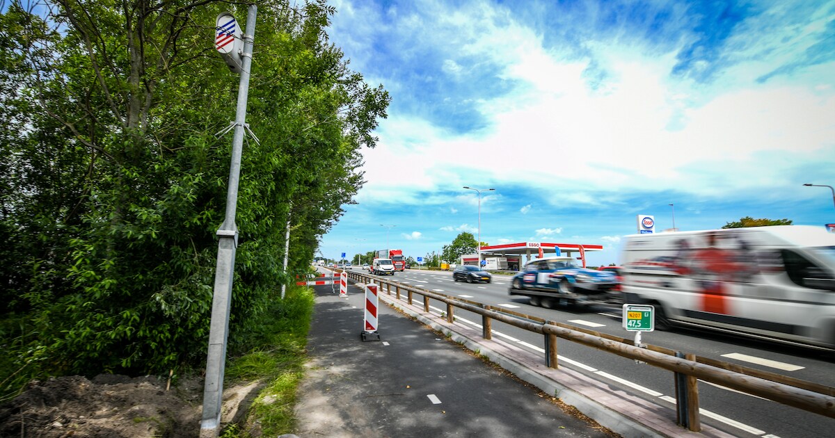 Jaren gesmeekt, eíndelijk komt er flitspaal: ‘Ze knallen met 90 ...