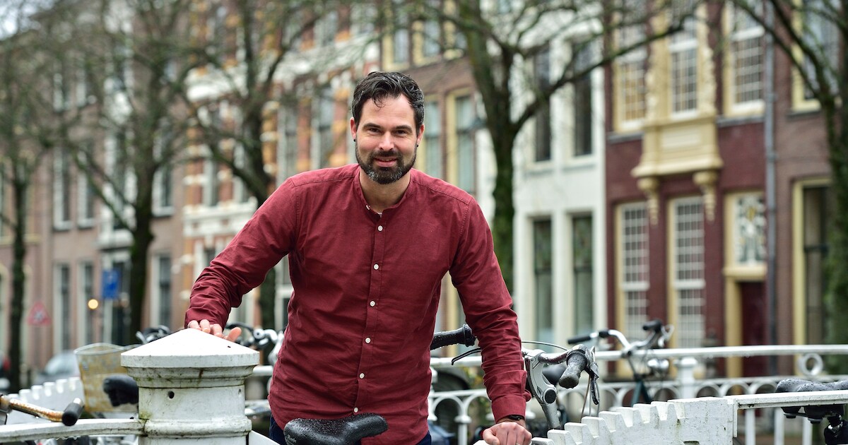 Uit wanhoop begon Leon te bidden om ‘alsjeblieft niet homo’ te zijn ...