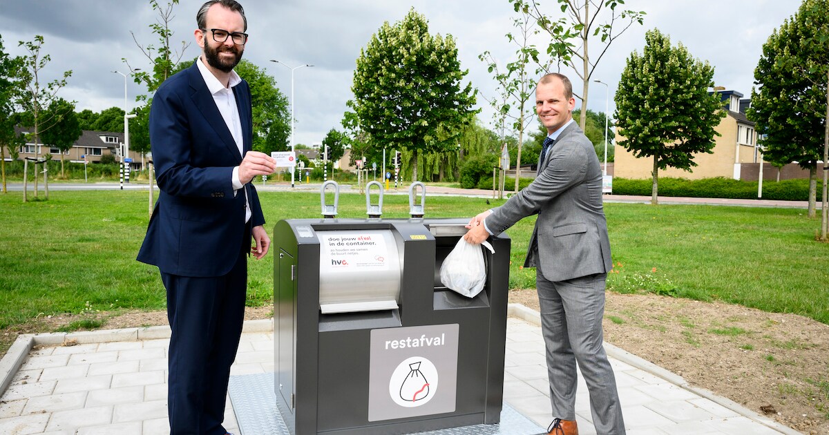 Eerste Papendrechters gooien vanaf nu afval weg in ondergrondse ...
