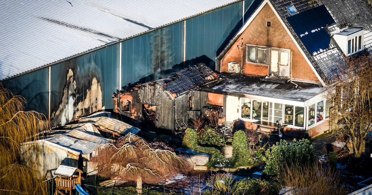 Uitgerekend op verjaardag van dochter breekt brand uit in schuur aan ...