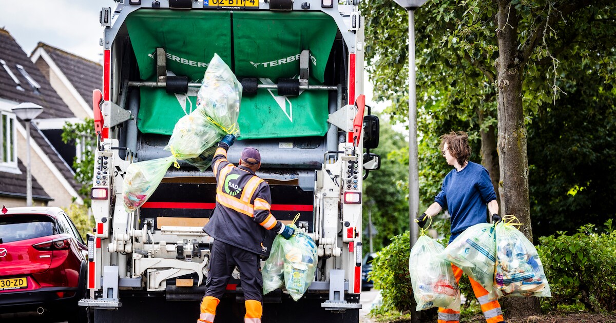 Ophalen huisvuil net iets anders tijdens vakantie | Hoeksche Waard | AD.nl