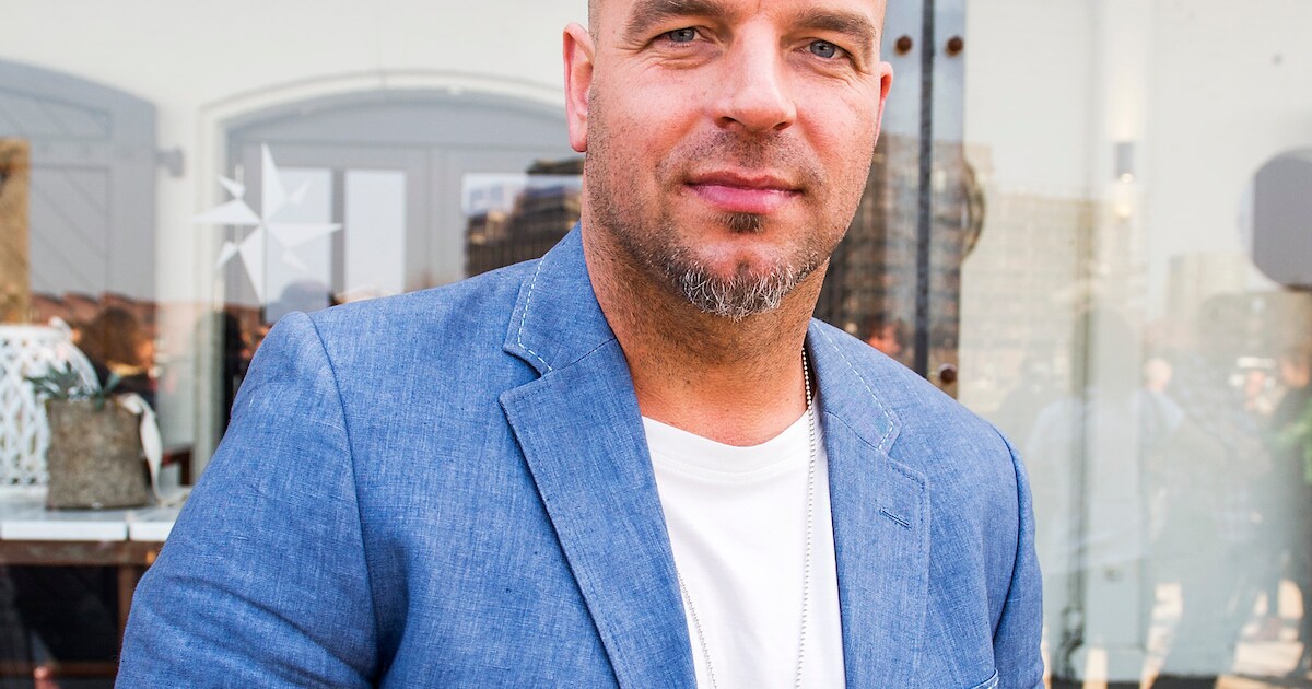 Andy van der Meijde reageert met biertje op boze dochter | Show | AD.nl