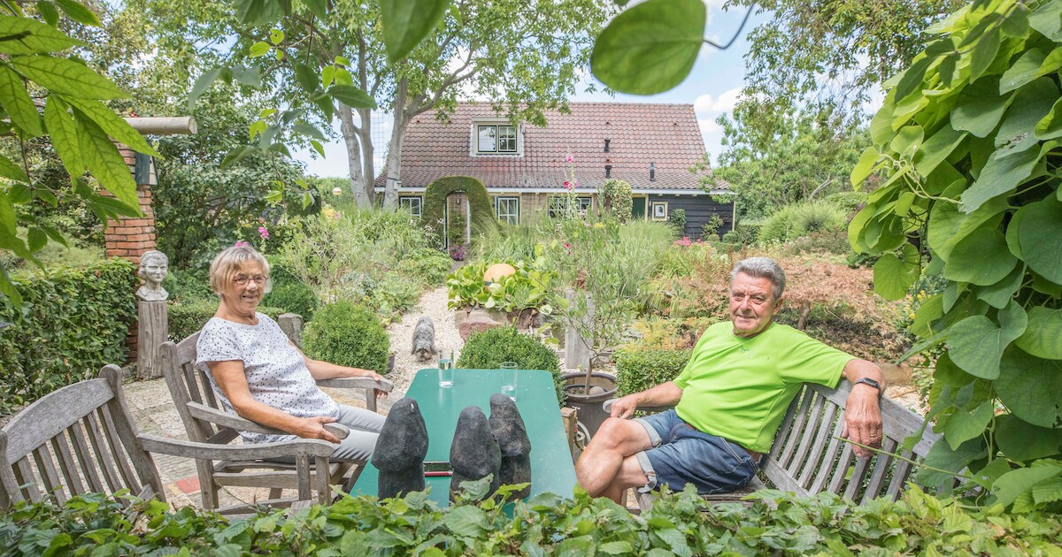 Het huis van de clematisman staat te koop: ‘Ik heb er nu zo’n ...