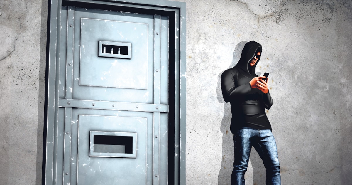 Kroongetuige Nabil B. is eigenlijk al verdwenen, zelfs plastische ...