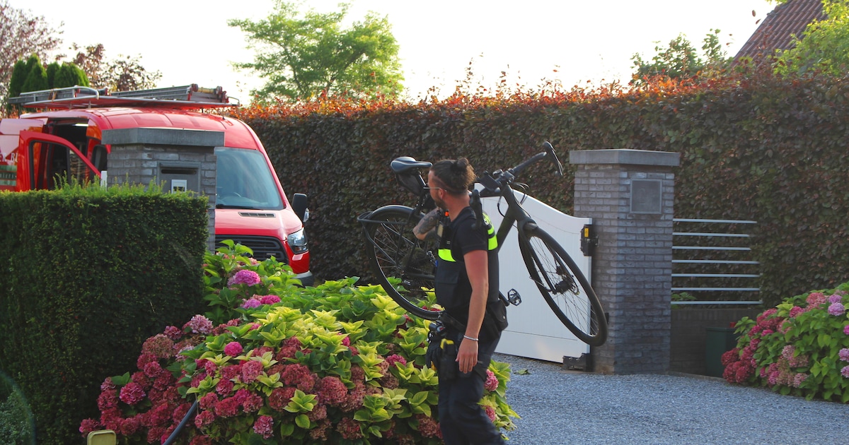 Fietser ten val gekomen na botsing met auto op Vinkenweg in Rijnsburg ...