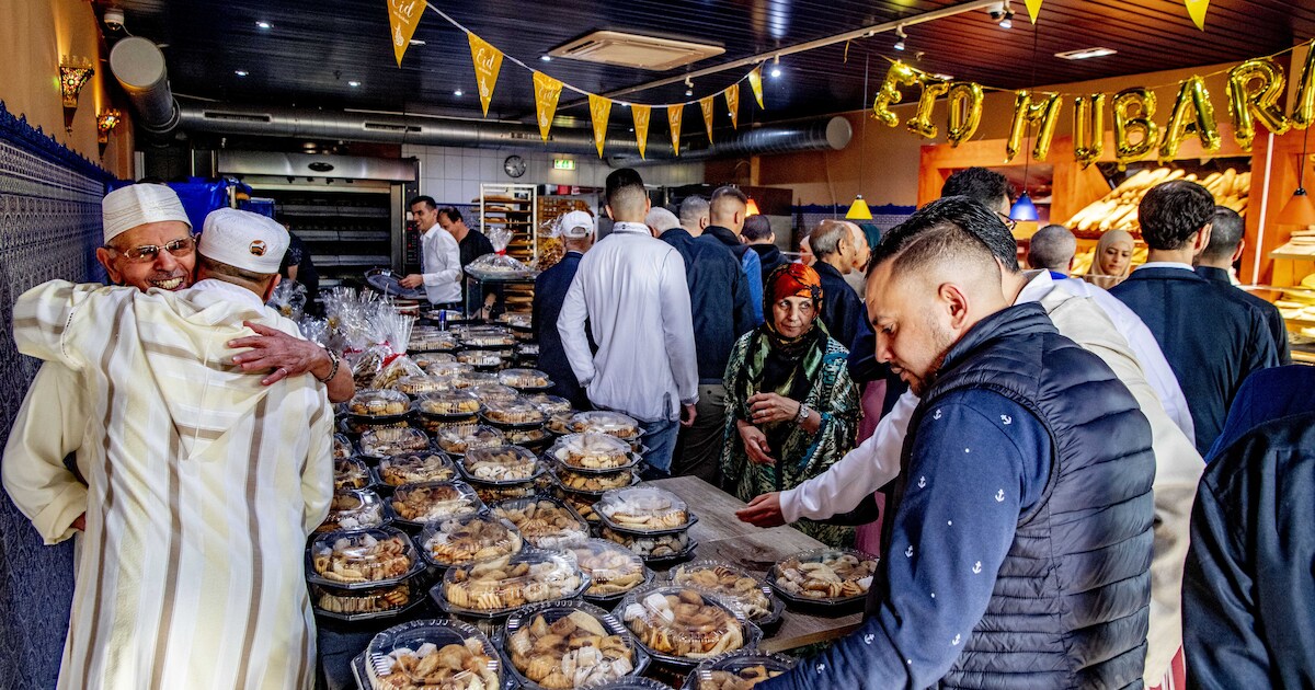 Een ramadan zonder moskee en gezellige iftarmaaltijd: Rotterdamse ...
