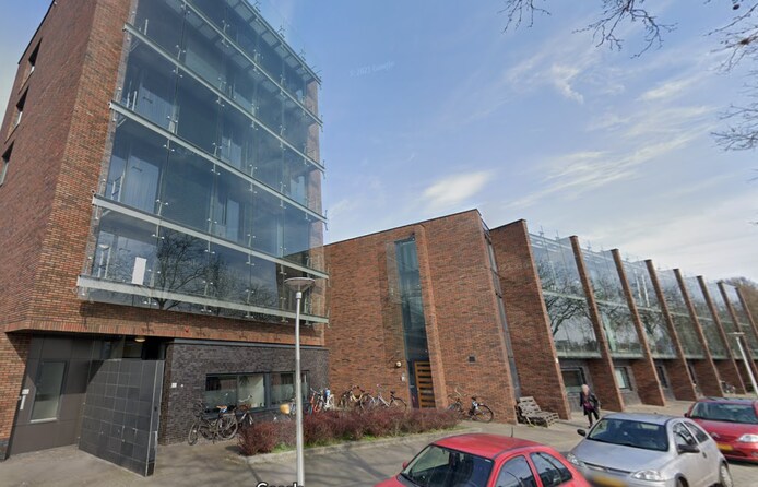 Tijdelijke noodopvang in Springplank-pand Boutenslaan tijdens marathon ...