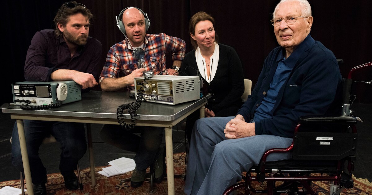Oud-speler Henk Temming (93) beleeft DOS opnieuw in theater | Utrecht ...
