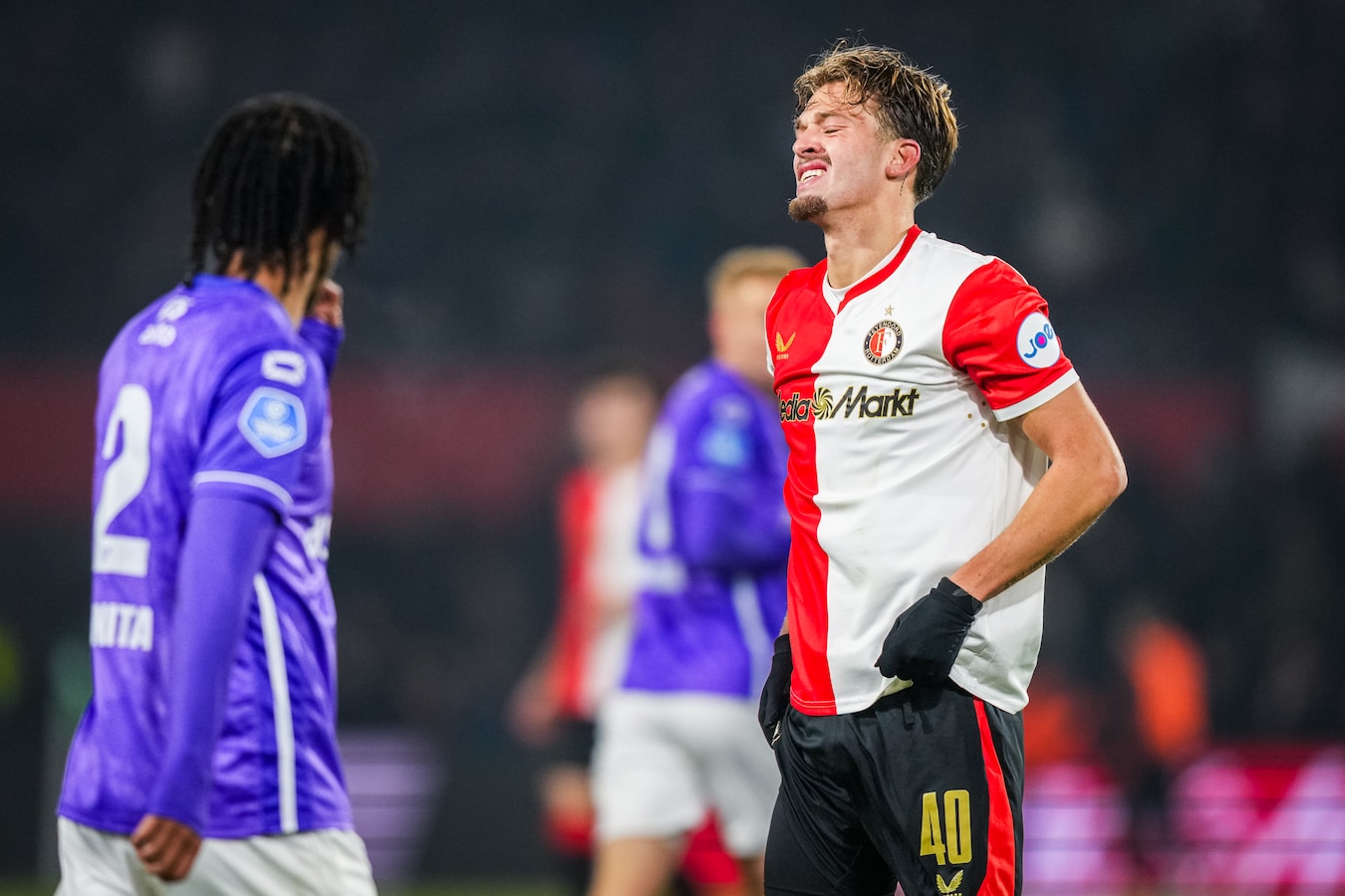 LIVE eredivisie | Feyenoord zakt ver weg in tweede helft en slikt ...