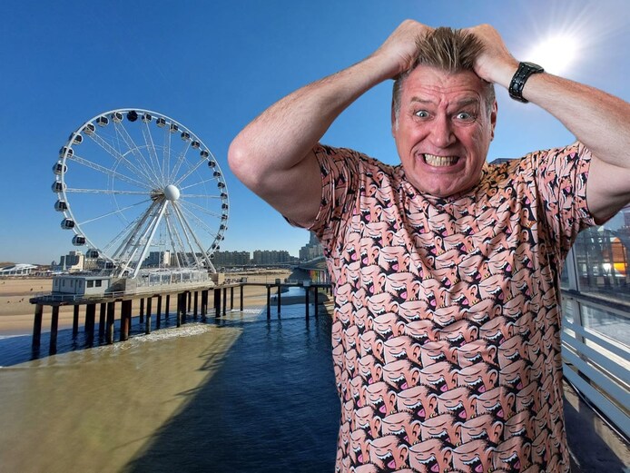 Een selfie met haring op Scheveningen. Dat we daar niet eerder aan ...