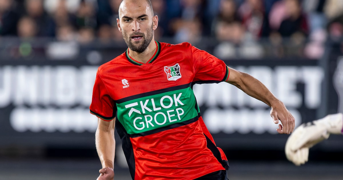 Bas Dost laat defibrillator plaatsen en mag ziekenhuis verlaten: ‘We ...