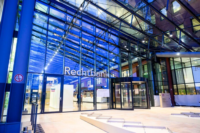 Twaalf maanden celstraf geëist tegen havenbeveiliger die ‘cruciale rol ...