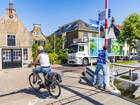 Valbrug in Schipluiden kan weer open na aanrijding door vrachtwagen ...