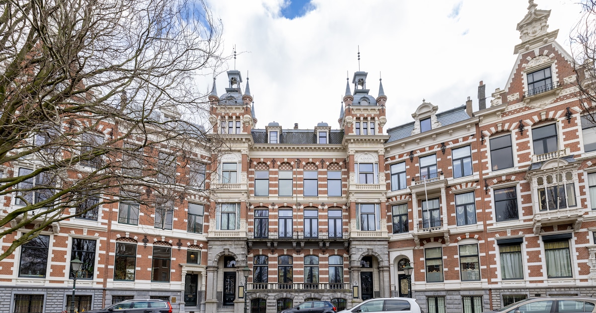 Jonkheer Theo doet zijn stadspaleis in de verkoop: ‘28 kamers is beetje ...