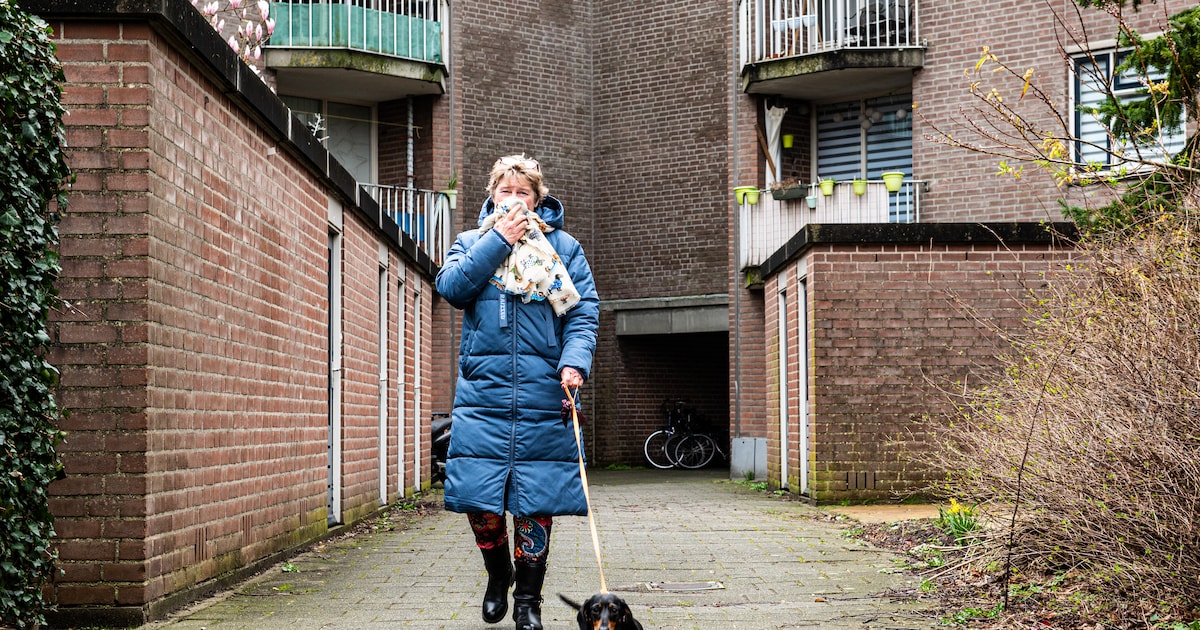 Longpatiënt Monica gaat gebukt onder overlast van houtkachels: ‘Je moet ...