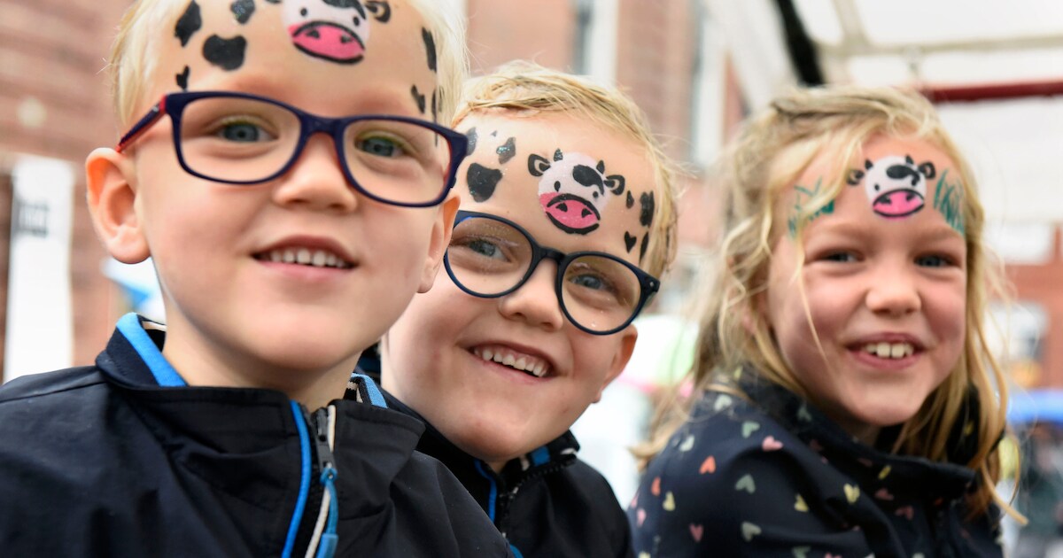 Koeiemart in volle gang: bekijk hier de leukste foto's | Woerden | AD.nl