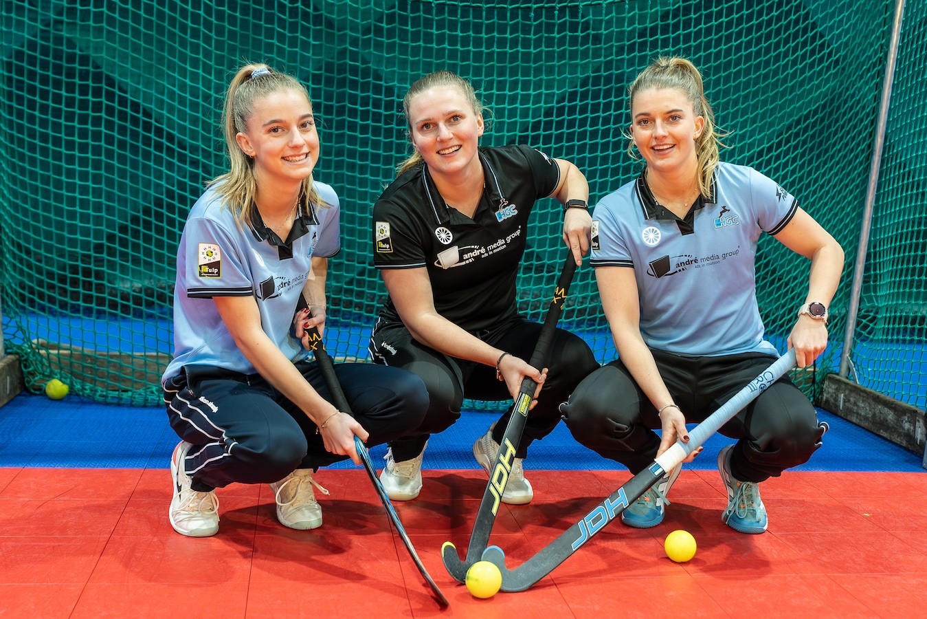 Zussen Isis en Wiesje hockeyen samen in de hoofdklasse: ‘Een blik is ...