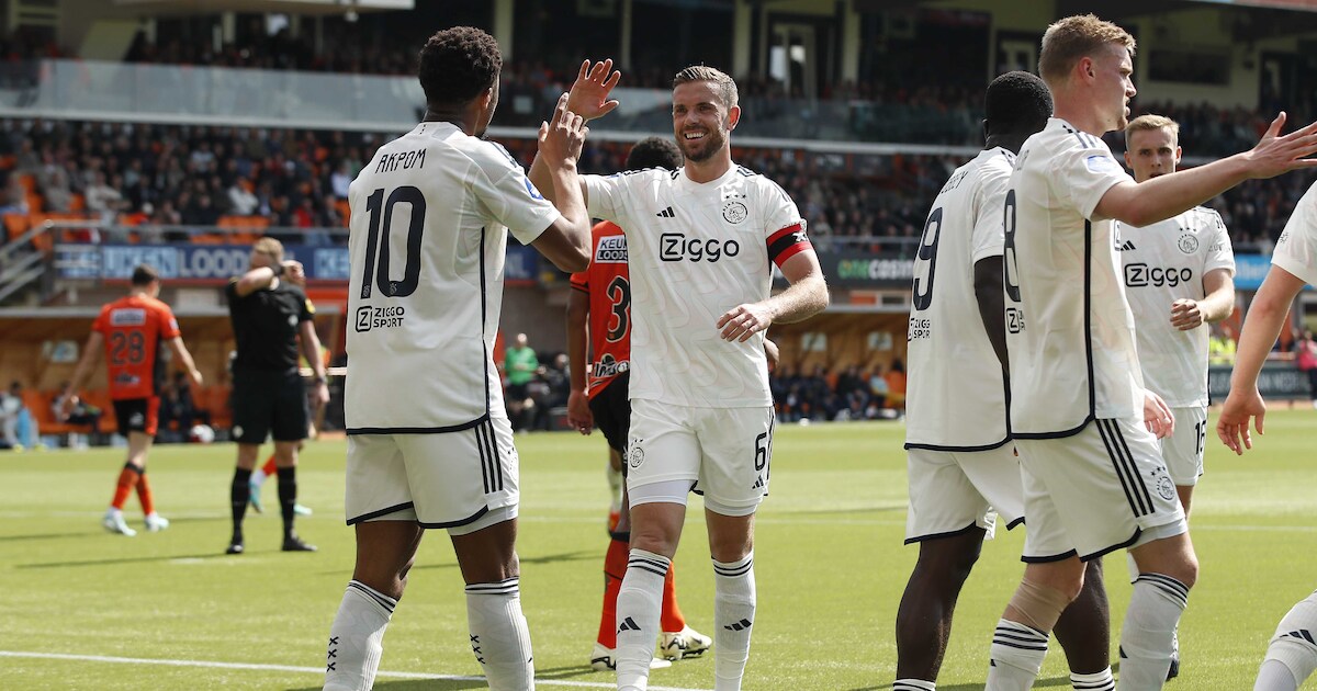 Ajax verdedigt vijfde plek eredivisie met ruime overwinning, Volendam degradeert | Nederlands ...