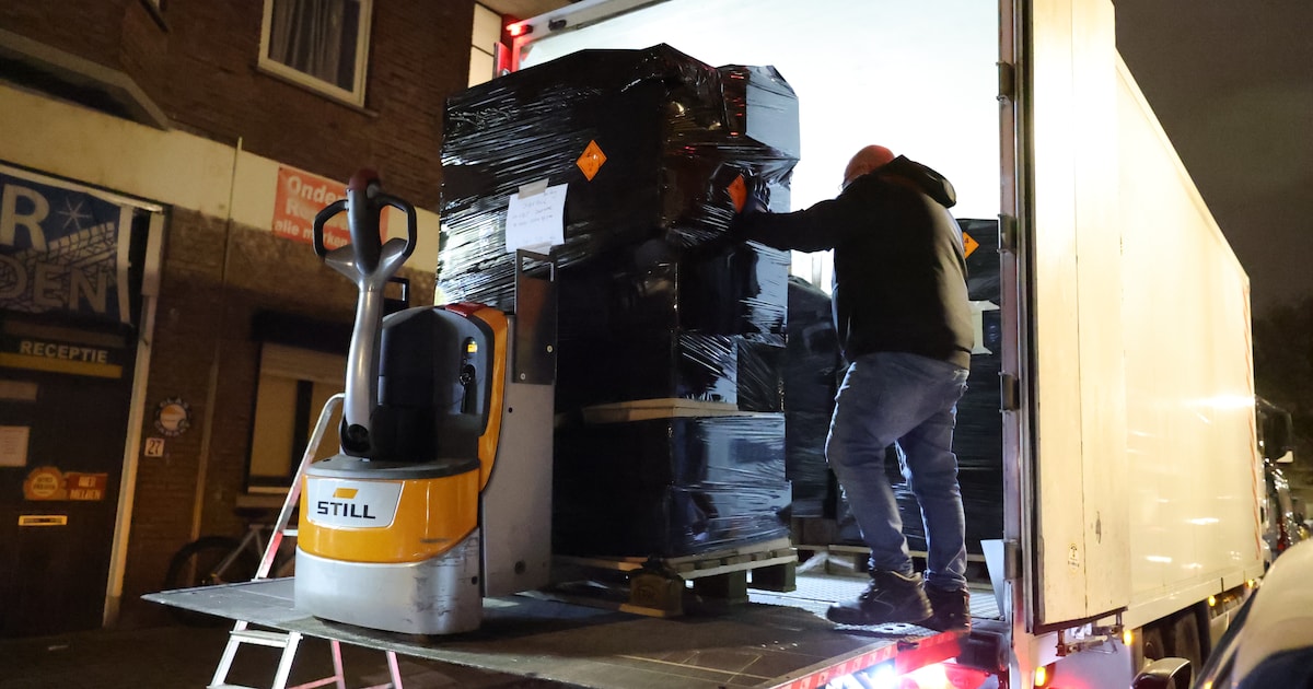 Buurt geschokt door illegale opslag van 10.000 kilo vuurwerk: ‘Als het ...