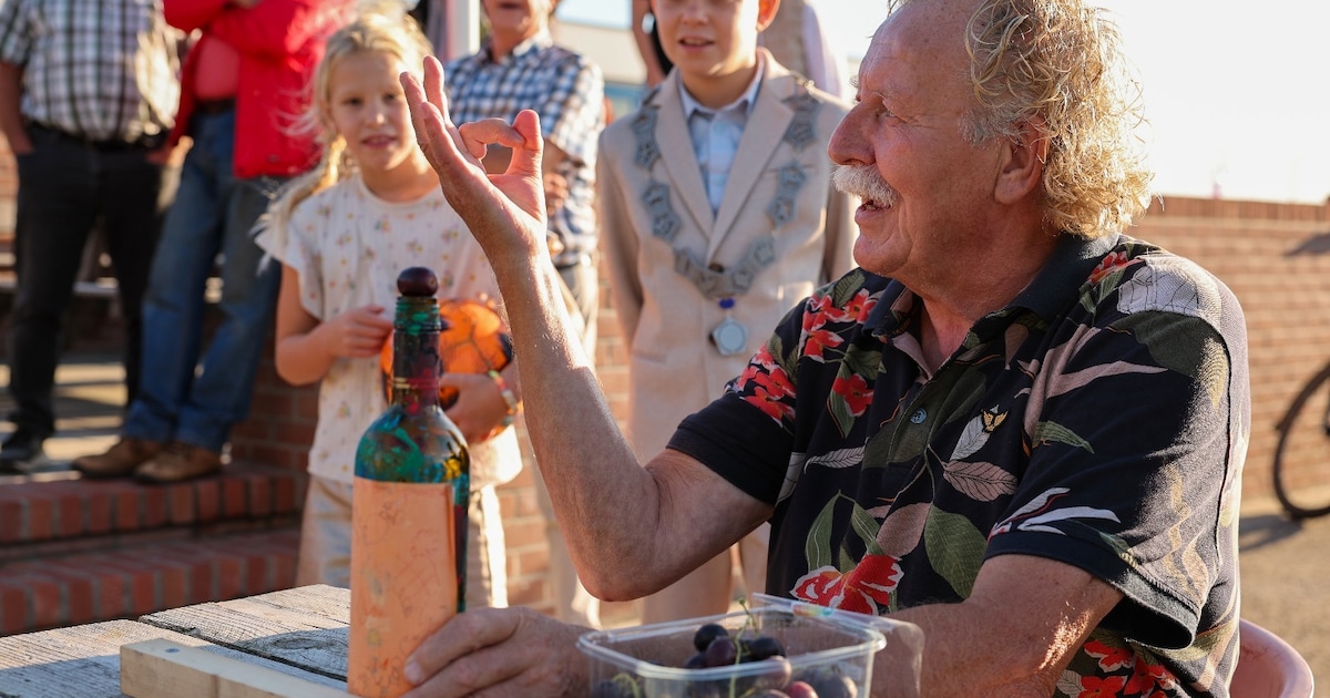 Rob van Dijk wint WK druifverschieten in Ameide | Vijfheerenlanden | AD.nl