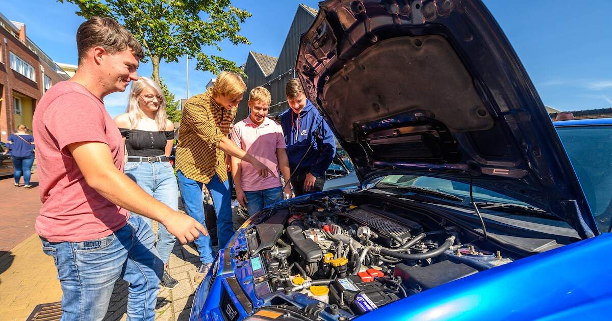 Ook bij de Oldtimerdag heeft de jeugd de toekomst: ‘Zo, gaaf dit ...