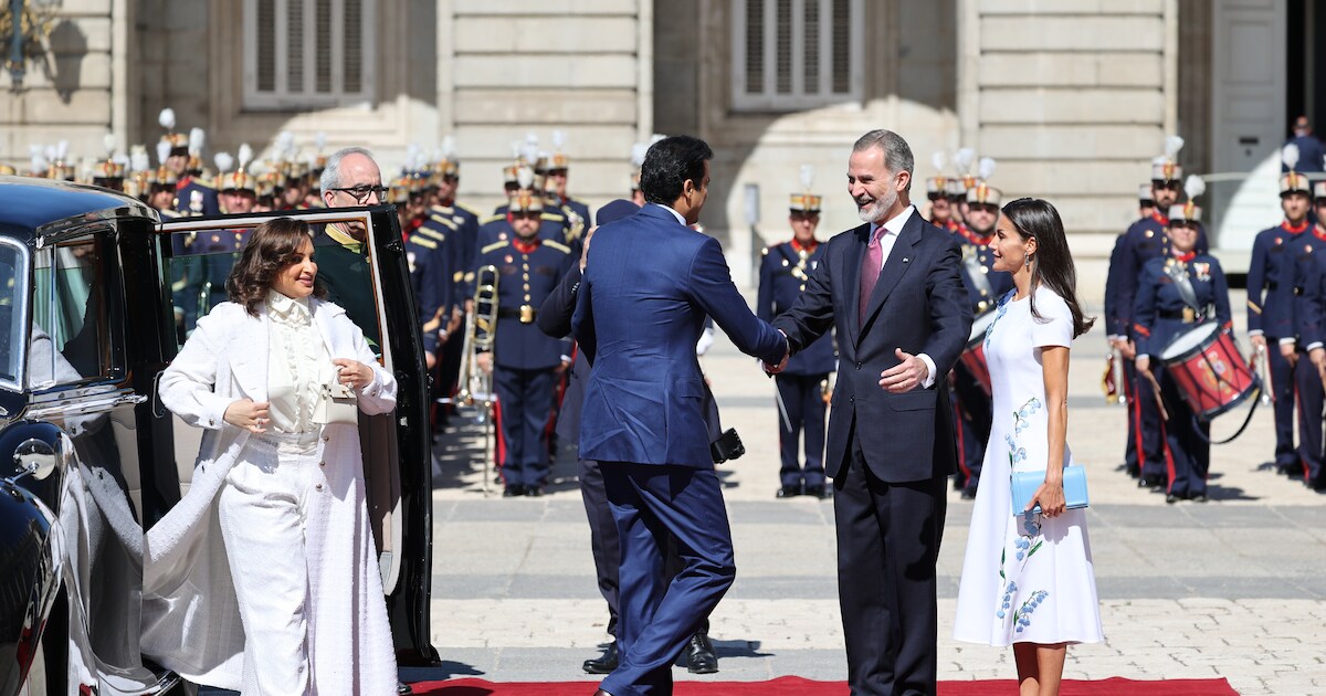 Staatshoofd naar Qatar? In het buitenland doen ze minder moeilijk | WK ...