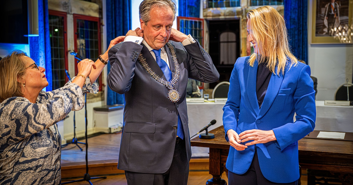 Pechtold nu echt begonnen als burgemeester: ‘Sommigen heb ik misschien ...
