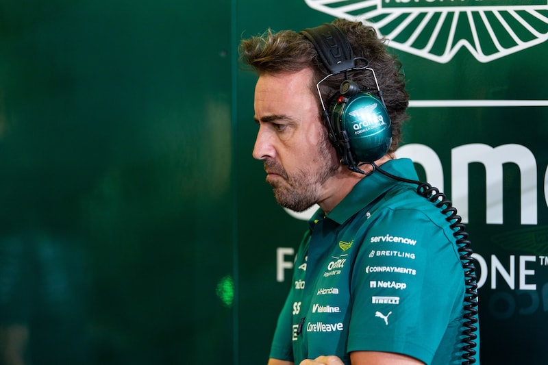 Aston Martin vreest voor blijvende zenuwschade: ‘Alonso denkt dat hij ...