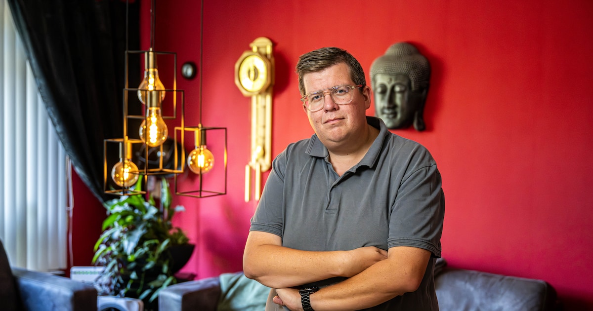 Jeffrey (38) woont met zijn drie kinderen weer bij z’n ouders: ‘Mijn ...