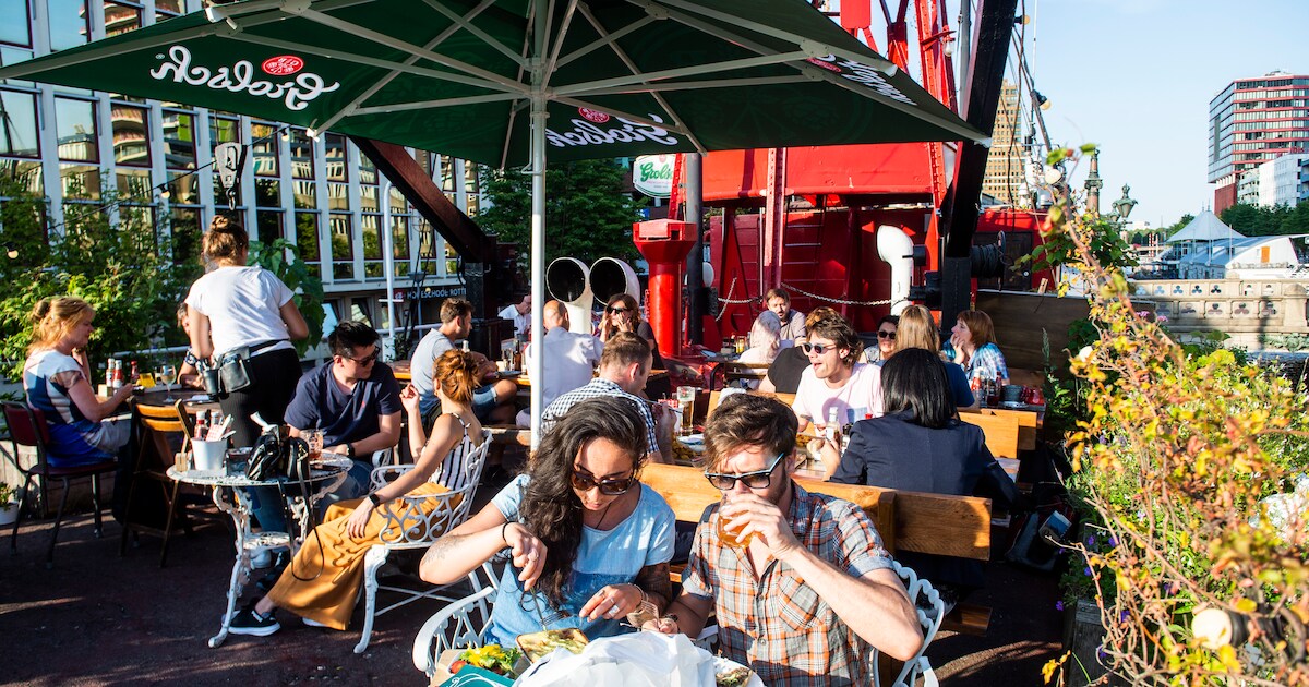 Britse weelde in de Leuvehaven | Rotterdam | AD.nl