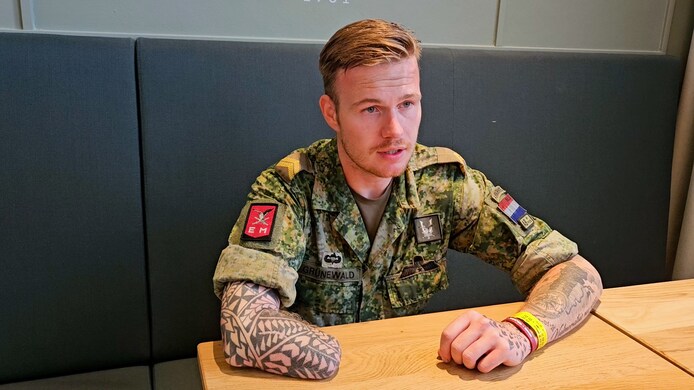 Zijn eigen maat schiet Jules’ arm er af, dat de straf niet geaccepteerd ...