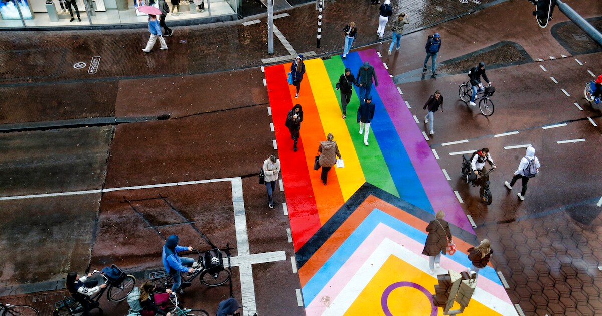 Oversteekplaats met regenboog is met update nu meer dan ‘gaybrapad ...