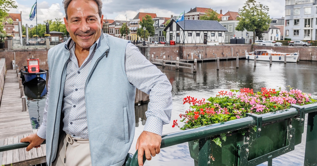 Maestro Jules vond eerste concert in Lingehaven spannend, maar publiek ...
