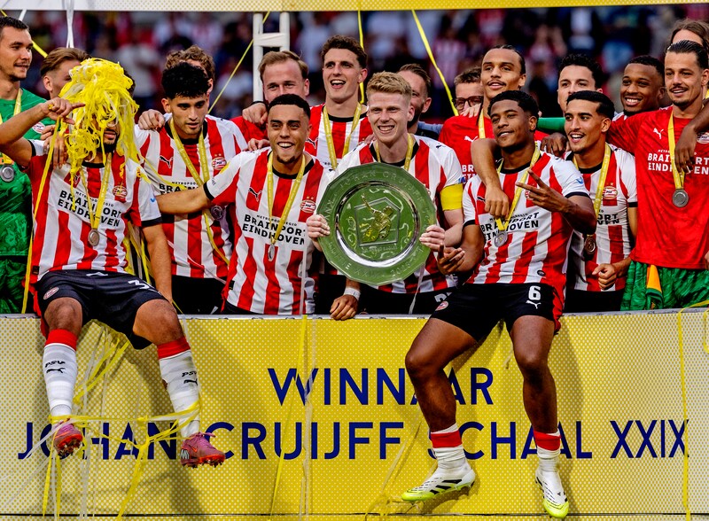 PSV draait het in slotfase helemaal om tegen Go Ahead Eagles en pakt ...