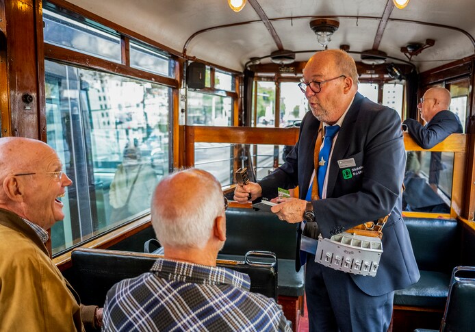 Deze historische trams rijden nog steeds, dankzij vrijwilligers: ‘Het ...