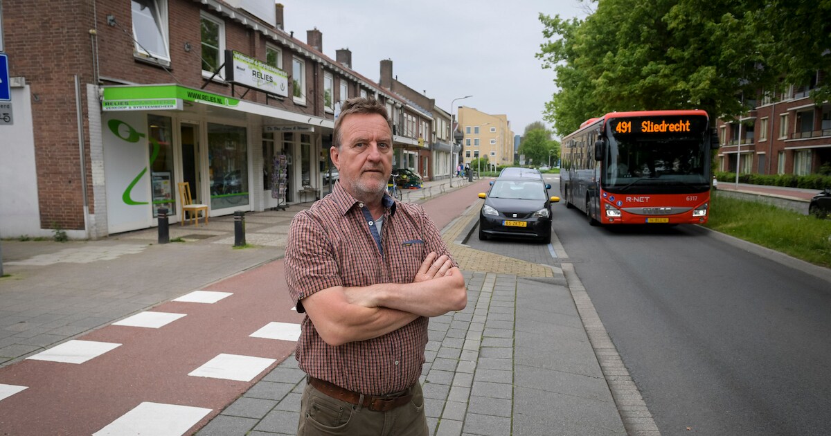 Buurt staat op achterste poten om verplaatsing bushalte, maar provincie ...