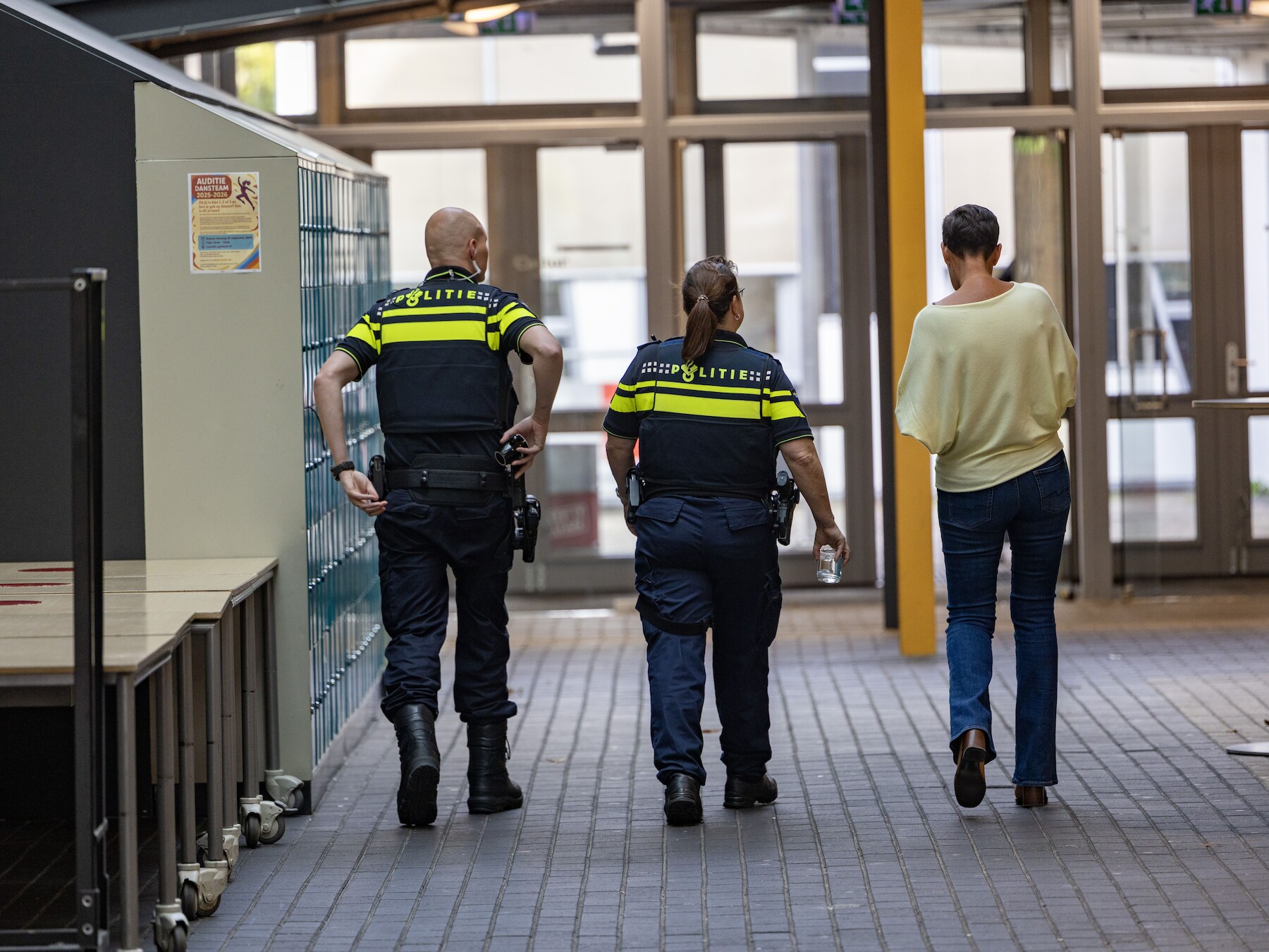 Syriërs beroven en steken Syriërs in Eindhoven: burgemeester noemt het ...