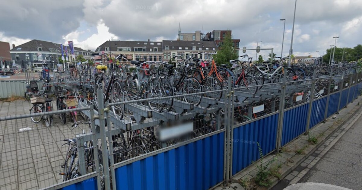 Opgelet: vanaf maandag verdwijnt de fietsenstalling op het Westplein ...