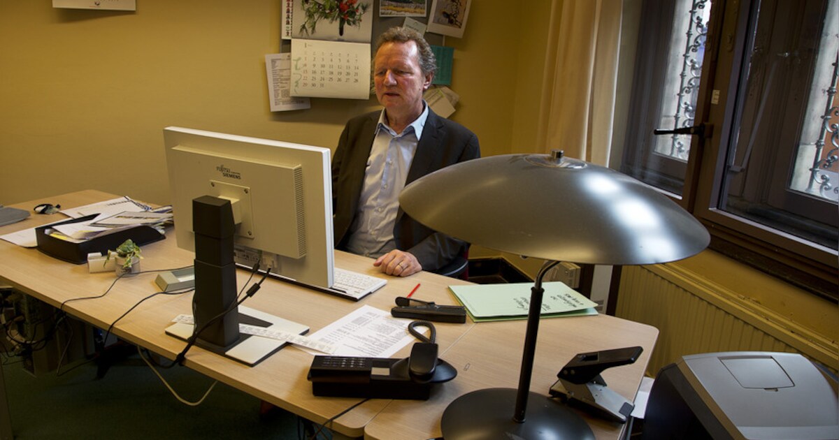 Van Ojik niet naar koningin | Binnenland | AD.nl