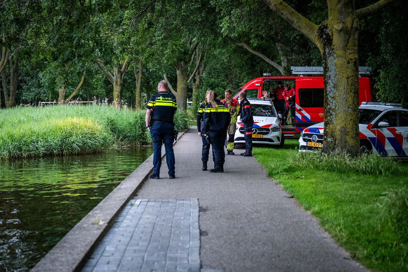 Overleden persoon gevonden in Zegerplas in Alphen | Foto | AD.nl