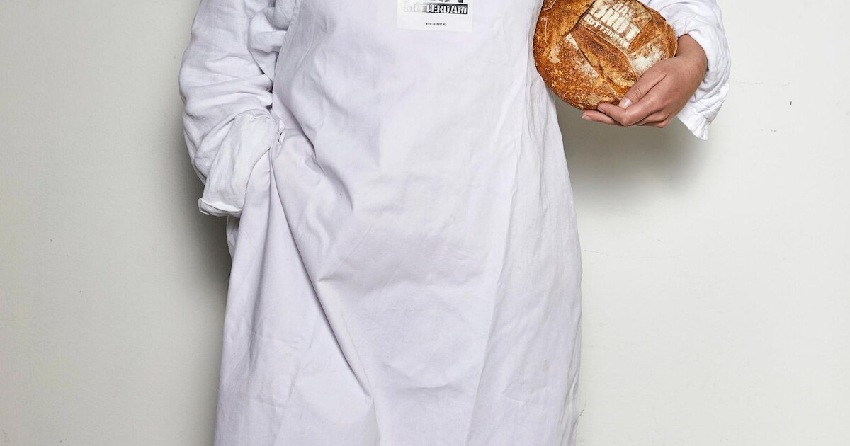 Gelukkige bakker bakt bijzonder brood | Rotterdam | AD.nl