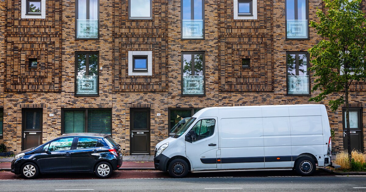 Grote bus voortaan geweerd uit woonwijk; ‘asobak’ wordt (voorlopig) met ...