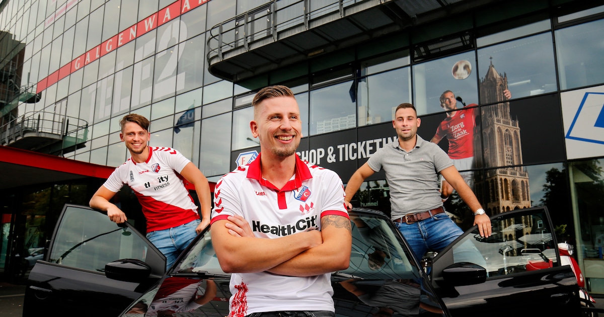 Kwartet met auto volledig gratis FC Utrecht achterna | Regio | AD.nl