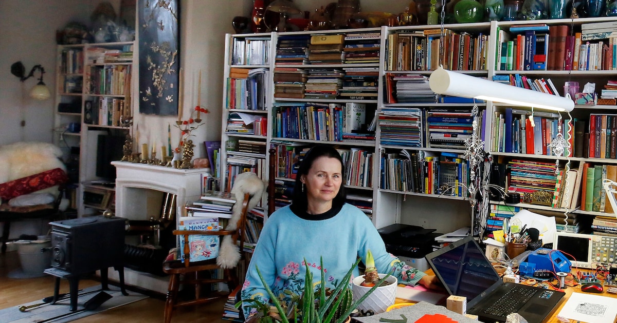 Marleen wandelt en praat met iedereen die met haar mee wil: ‘Ik leer ...