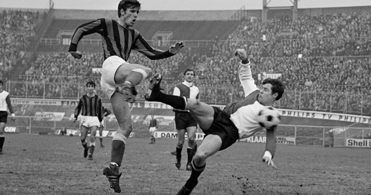 Rinus Israel, de man die spitsen nachtmerries bezorgde, maar ’s avonds ...