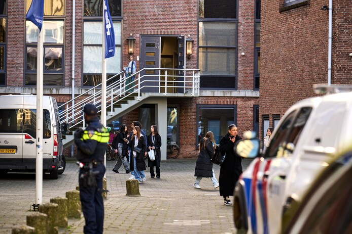 16-jarige leerling Hofstad Lyceum overleden na heftig incident | Binnenland | AD.nl