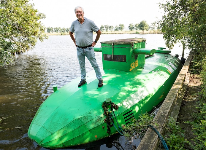 Wat is dát nou, er ligt een duikboot in de Vecht! (en hij is nog te ...