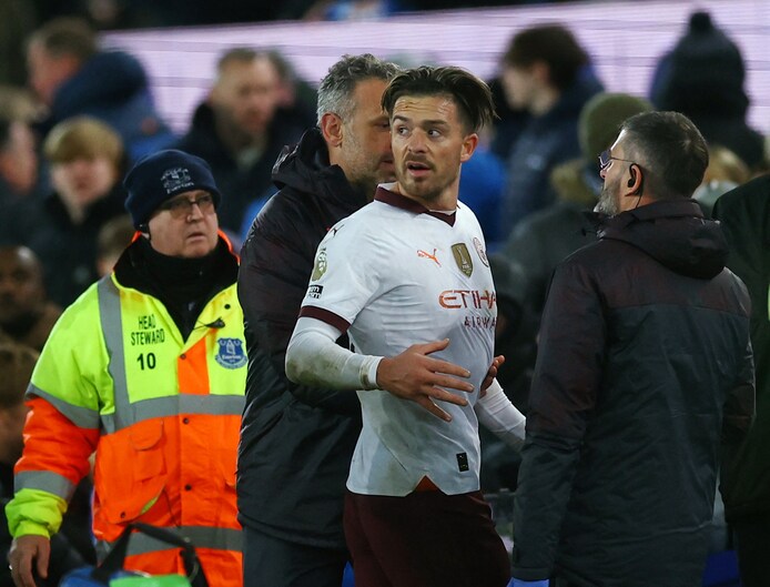 Inbrekers slaan toe in landhuis terwijl Jack Grealish op het veld staat ...