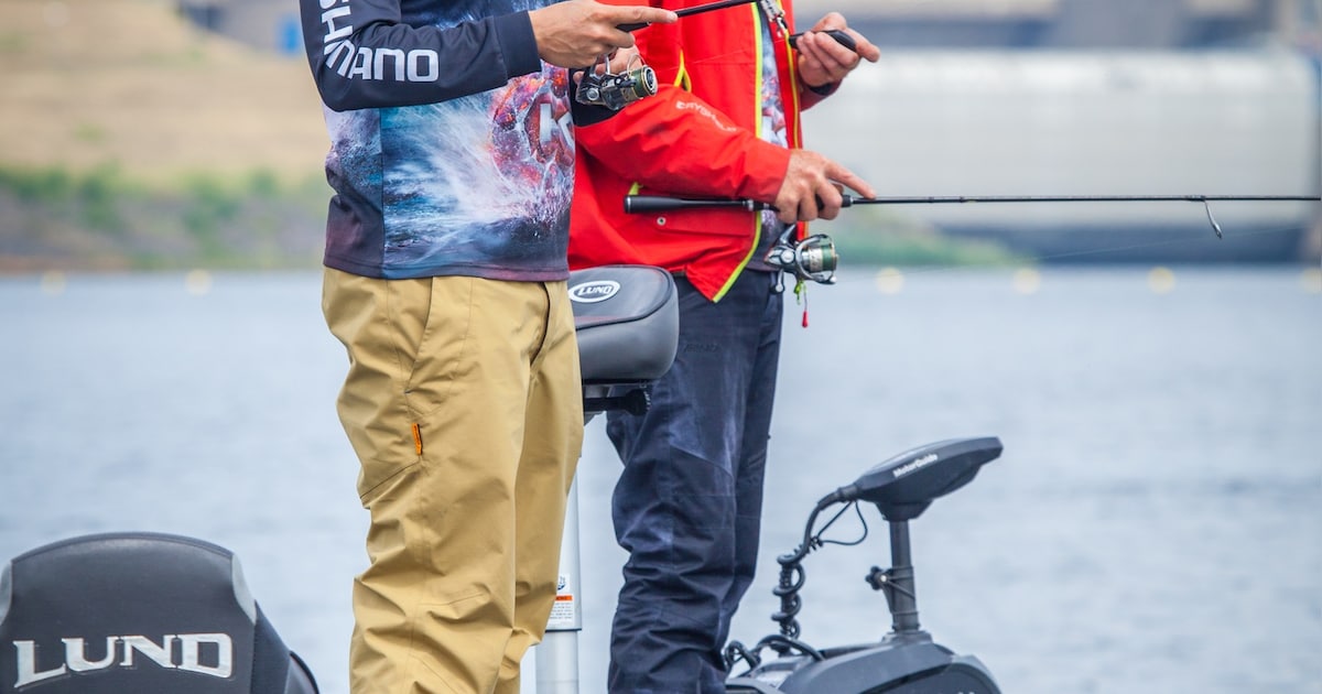 Adhd-cabaretier Jochem Myjer is in vissersboot muisstil | Voorne-Putten ...