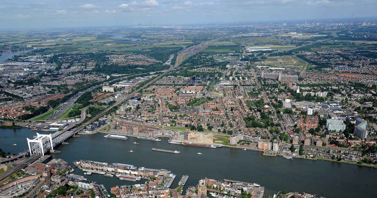 Zwijndrecht vreest financieel ‘ravijn’ van tien miljoen euro | Regio ...
